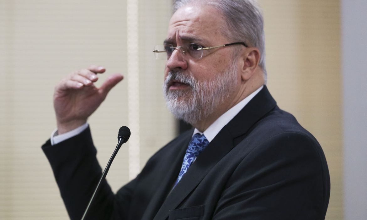 Aras amplia influência e engata busca por um terceiro mandato na PGR ...