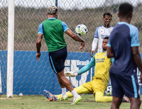 Ratão se coloca à disposição para ser o 9 do Bahia: 'Me sinto ...