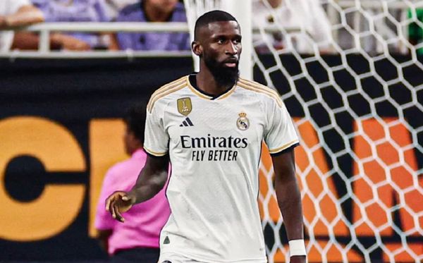 'Quando são racistas com Vini Jr, são comigo', diz zagueiro do Real ...