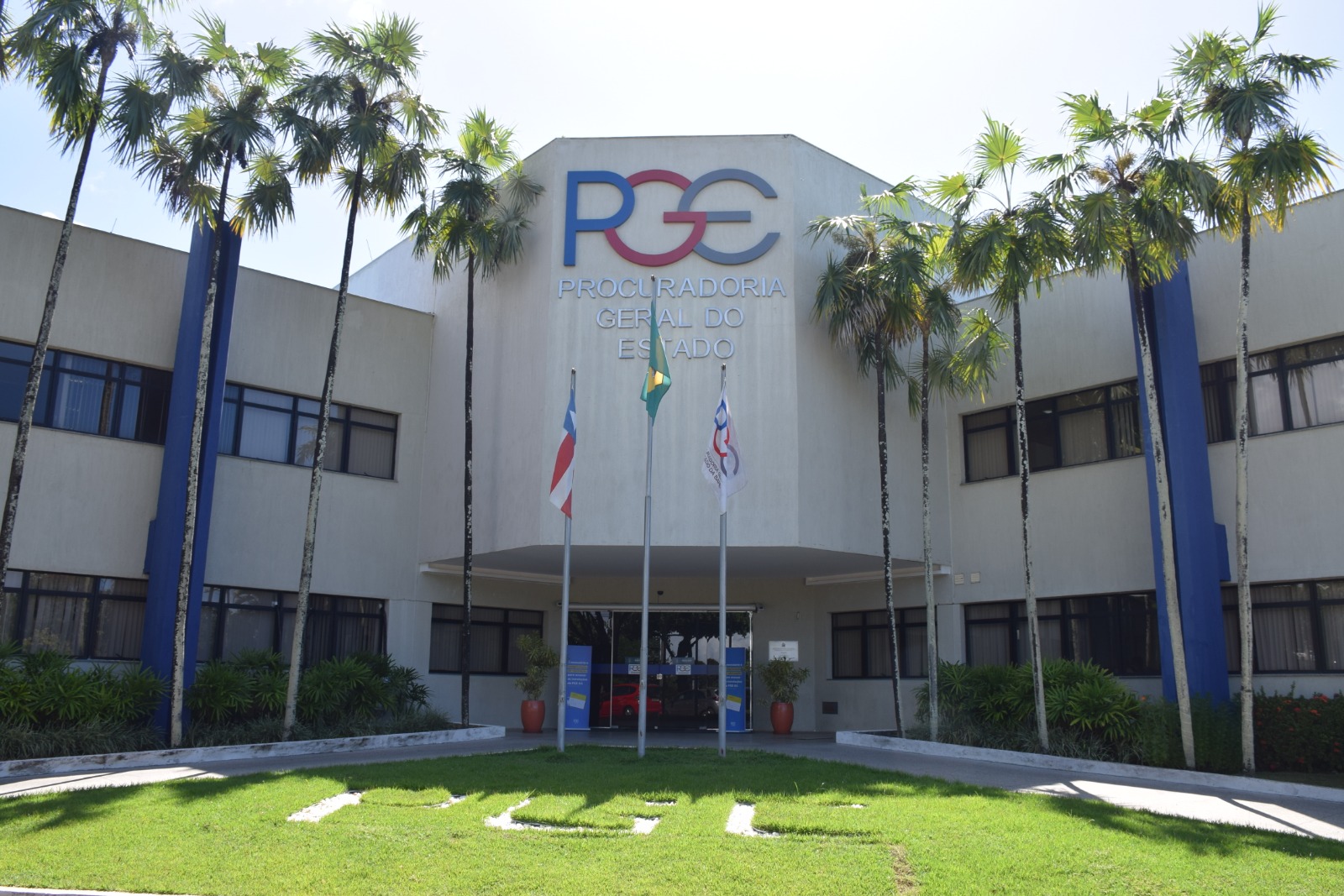 PGE-BA abre processo seletivo com 96 vagas | Jornal Correio