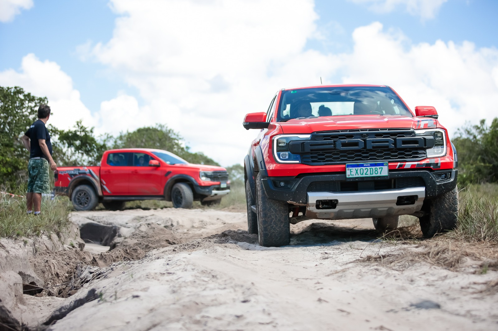 Expedição Ford cruza trilha da Cascalheira para explorar todo o poder ...