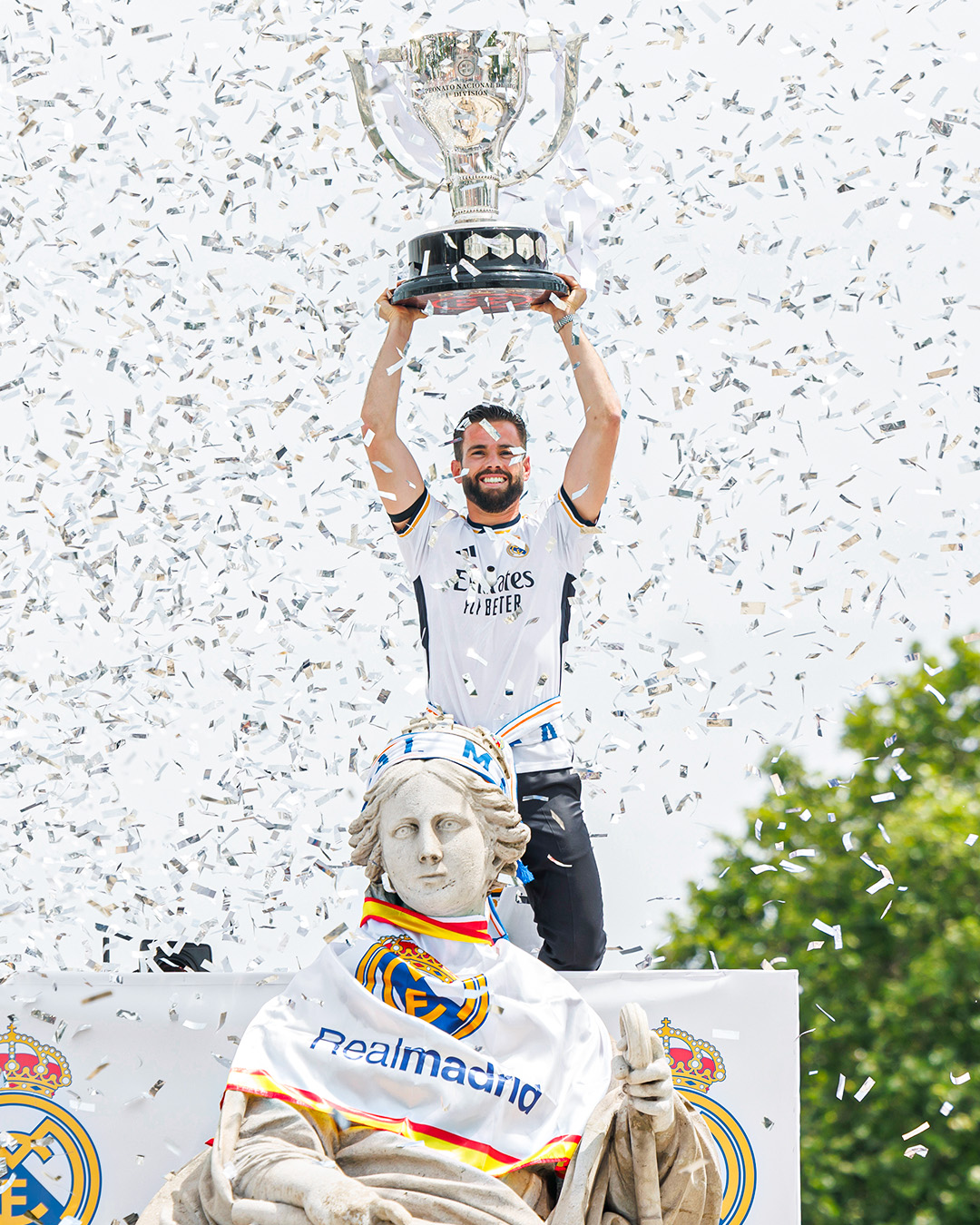 Real Madrid confirma saída do capitão Nacho Fernández para futebol ...