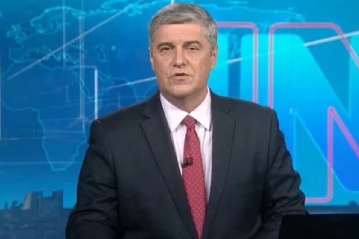Apresentador da Globo rebate ofensa e debocha de seguidor ao ser ...
