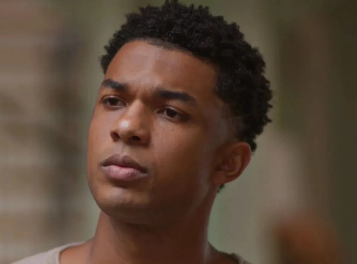 Samuel engata novo romance em Dona de Mim após levar pé na bunda de Leona | Jornal Correio