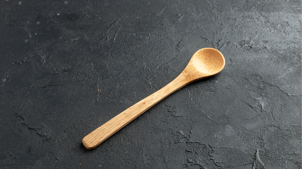 Colher de pau na panela? O motivo vai mudar a forma como você cozinha ...